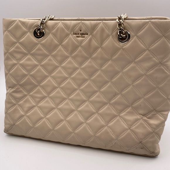 kate spade | Bags | Giveaway Kate Spade Beige Quilted Tote | Poshmark